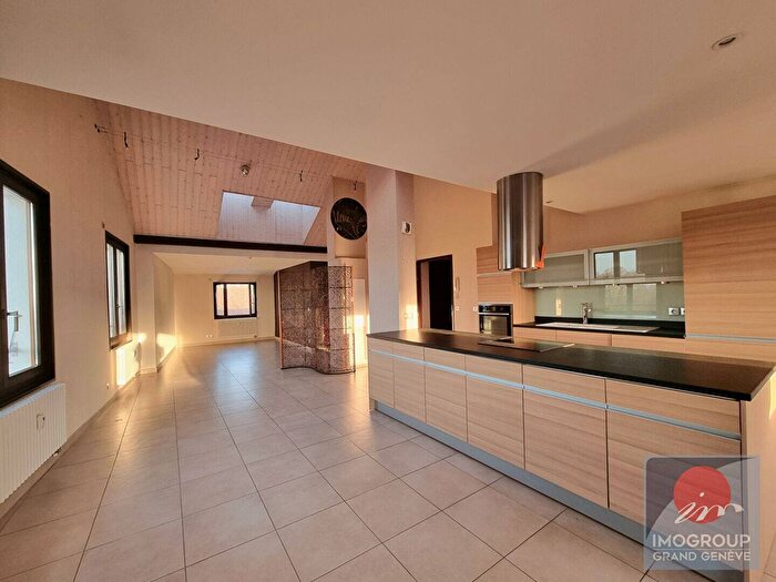 Appartement à louer - Cervens - 4 pièces - 3 chambres