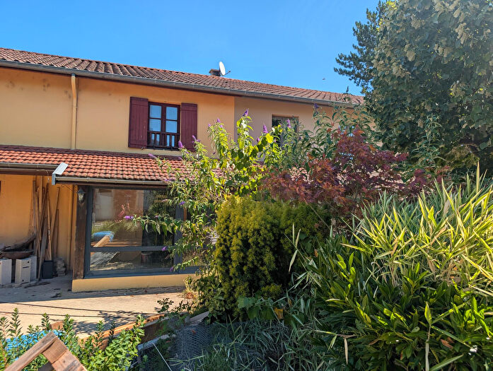 Maison 2 pièces à Saint-André-le-Bouchoux, à vendre