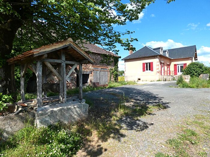 Hautefort - Maison 4 pièces à vendre