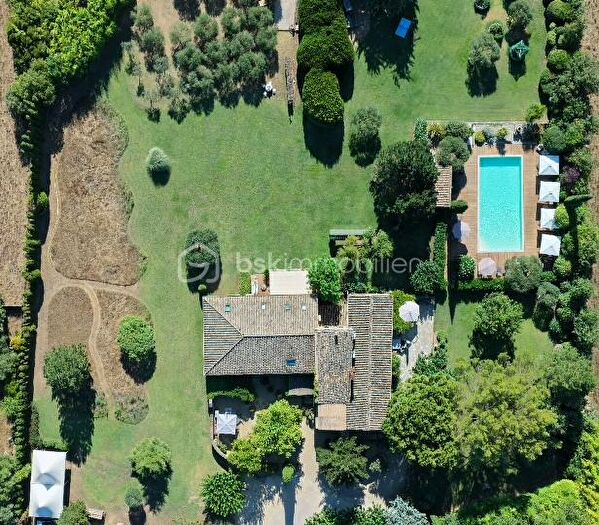 Maison à vendre - Vers-Pont-du-Gard - 18 pièces - 11 chambres