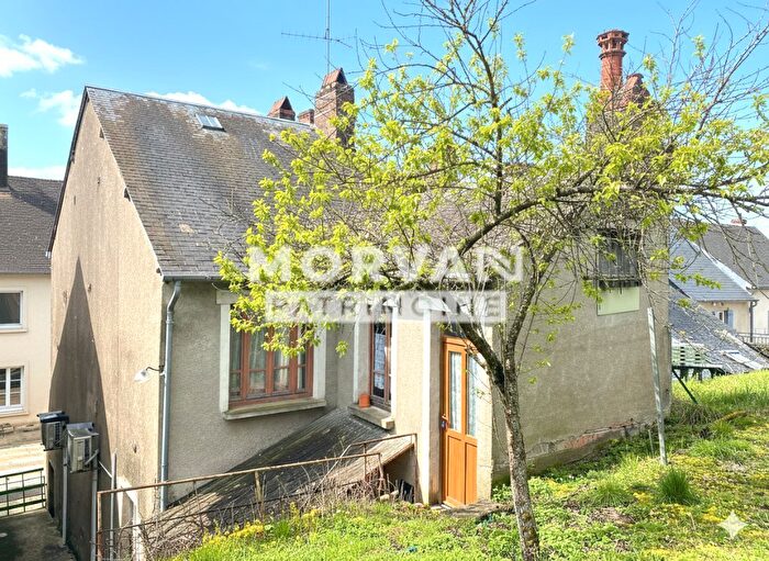 Moulins-Engilbert - Maison 6 pièces à vendre