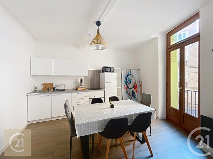 Appartement à louer - Béziers, Centre-ville, Palais des Congrès, Garibaldi, Gambetta - 2 pièces - 2 chambres