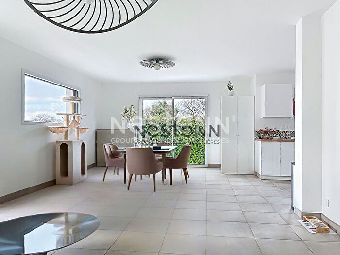 Maison à louer - Surzur - 6 pièces - 4 chambres