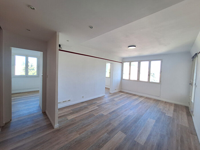 Pierrelatte, Rocher - Appartement 3 pièces à louer
