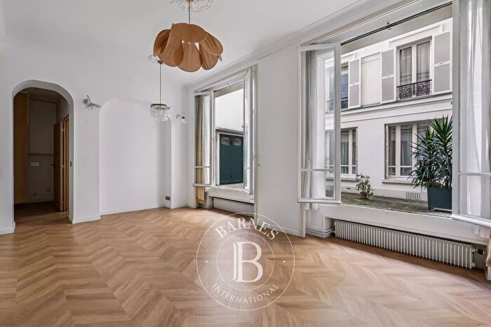 Appartement à vendre - Paris e , Saint-Thomas dAquin, Bac, Musée dOrsay - 2 pièces - 1 chambre