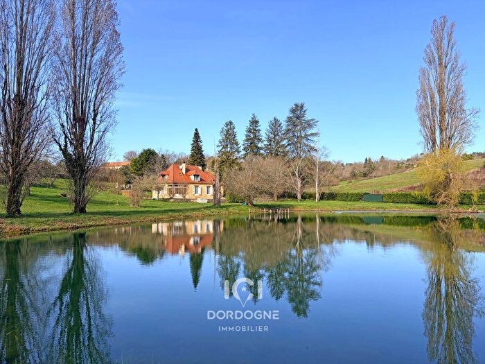 Maison à vendre - Villamblard - 5 pièces - 4 chambres