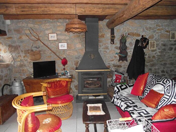 Saint-Pierre-le-Vieux - Maison 5 pièces à vendre