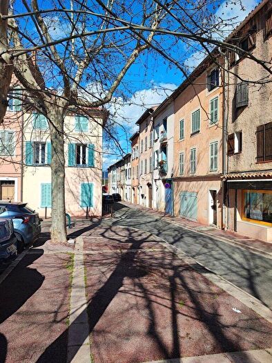 Centre Ville, Le Muy : Appartement 3 pièces à louer