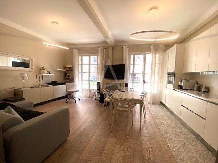 Maisons à vendre et appartements à louer - 1