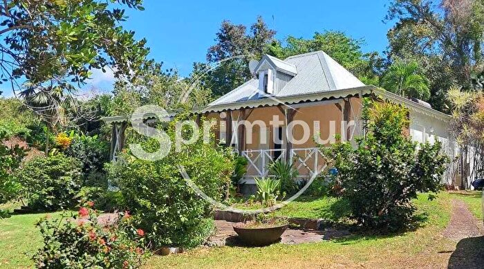 Maison à louer - Bouillante - 4 pièces - 3 chambres
