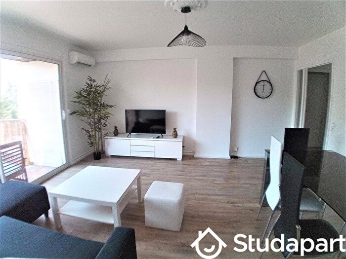 Appartement à louer - Les Cévennes, Clementville, Montpellier - 1 pièce - 1 chambre