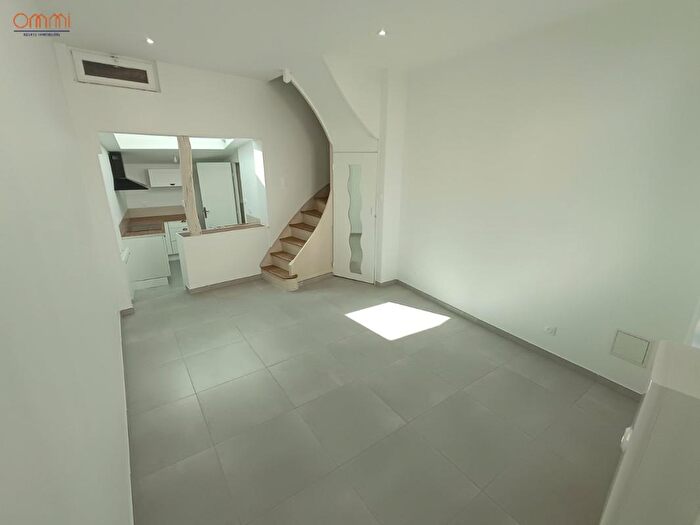 Maison 3 pièces à Amiens, Saint-Pierre, à louer