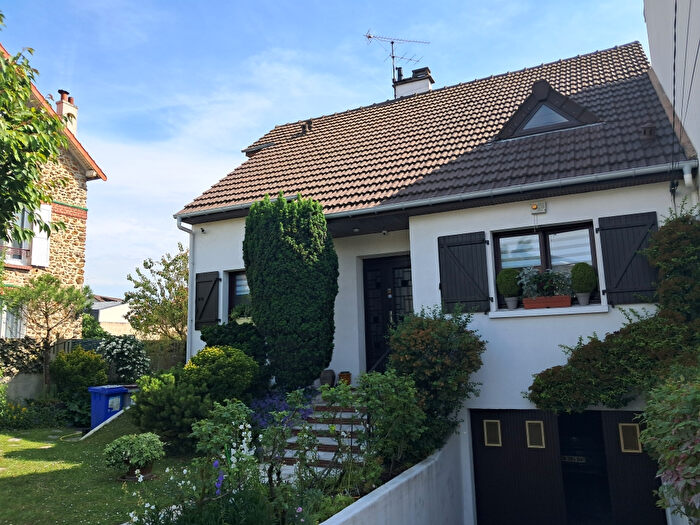 Maison à vendre - Le Raincy, Montfermeil, Grands Côteaux - 6 pièces - 5 chambres