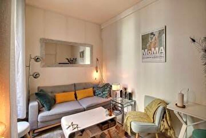 Appartement à louer - Batignolles-Cardinet, Paris ème arrondissement - 2 pièces - 1 chambre