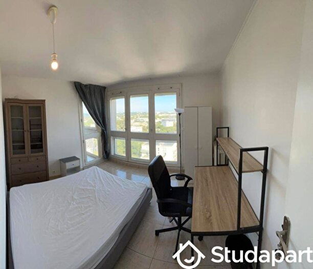 Appartement à louer - Touleuses-Bocages, Cergy - 1 pièce - 5 chambres