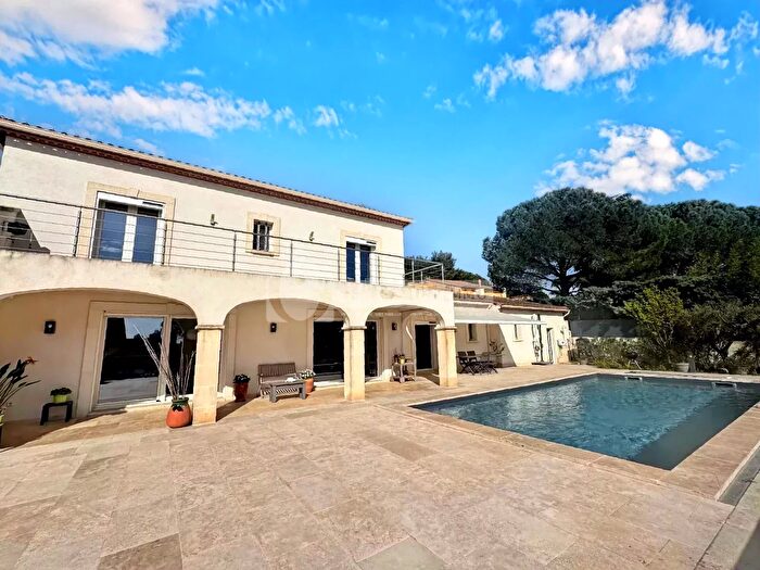 Maison à vendre - Beaucaire, Gaudon-Sizen, Chemin Marguilliers, Pointe Rouge - 6 pièces - 4 chambres