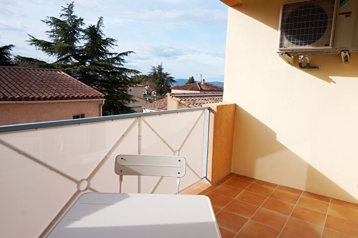 Pertuis, Centre-ville, Fours à Chaux, Claret : Appartement 2 pièces à louer