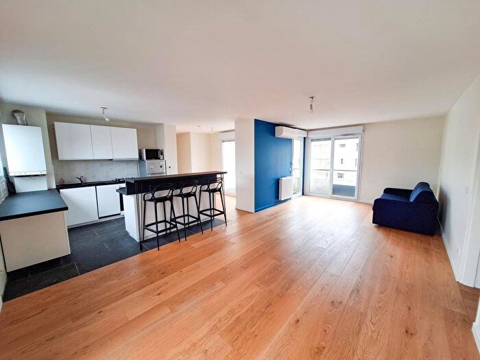 Croix Luizet, Villeurbanne - Appartement 4 pièces à louer