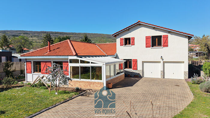 Maison à vendre - Saint-Amant-Tallende - 7 pièces - 4 chambres