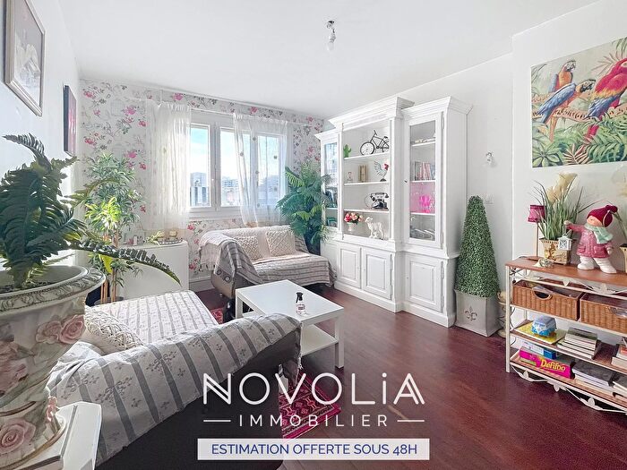 Appartement à vendre - Lyon e , Etats Unis - 4 pièces - 3 chambres