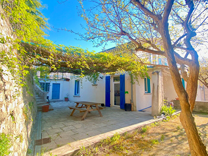 Maison 8 pièces à Le Teil, à vendre