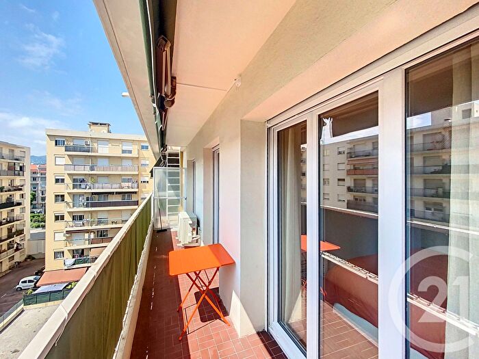 Appartement 2 pièces à louer à Nice, Le Port