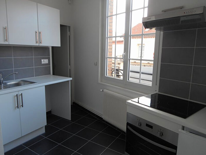 Appartement à louer - Reims, Neufchatel, Orgeval, Laon, Zola - 2 pièces - 1 chambre