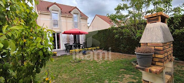 Maison à louer - Les Aunettes, Sainte-Geneviève-des-Bois - 5 pièces - 3 chambres