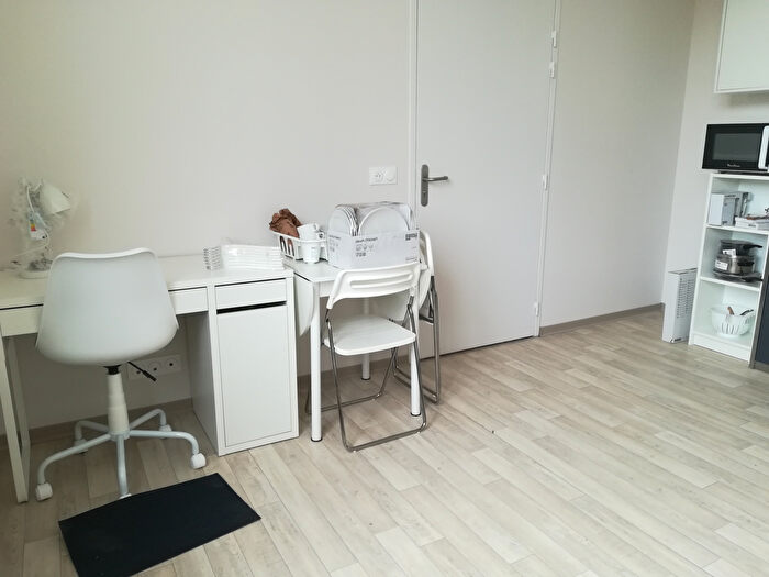 Appartement à louer - Bordeaux, Saint-Genès - 1 pièce
