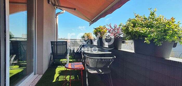 Appartement à vendre - Vénissieux, Parilly - 4 pièces - 2 chambres
