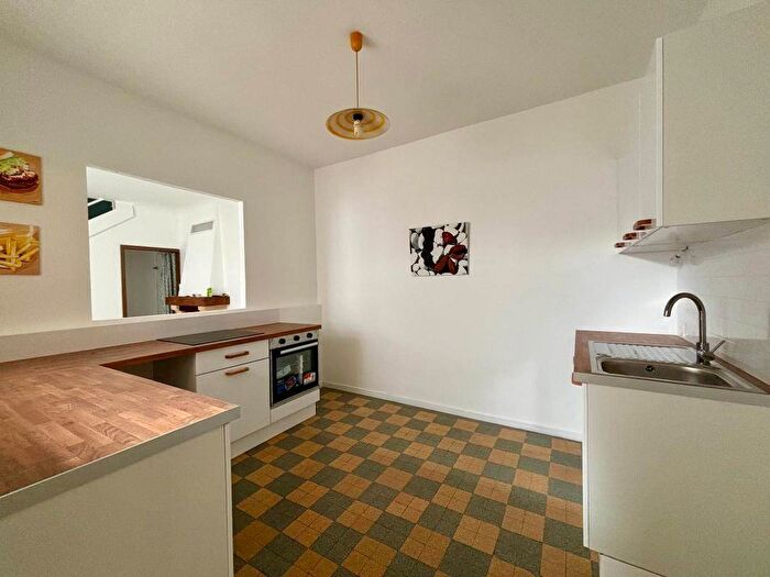 Aÿ-Champagne : Maison 6 pièces à louer