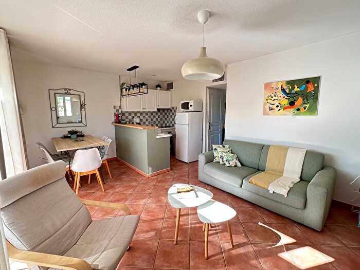 Appartement à vendre - Gréoux-les-Bains - 3 pièces - 2 chambres