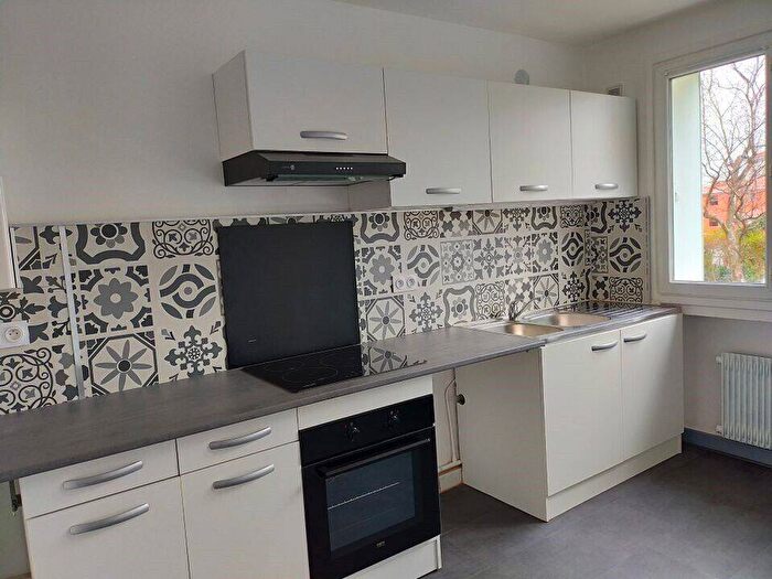 Appartement 4 pièces à Les Purelles, Montbrison, à louer