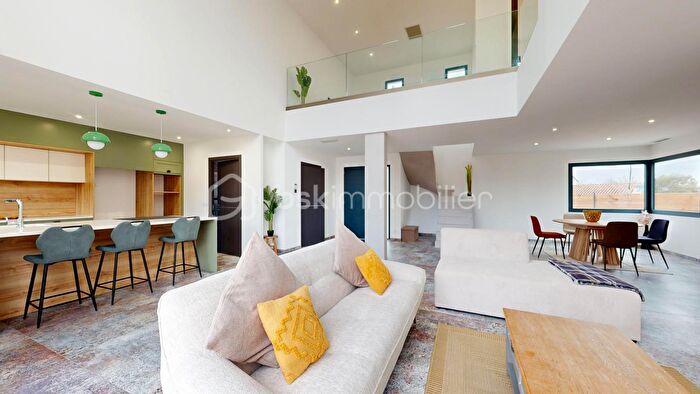 Maison à vendre - Labastide-Saint-Sernin - 5 pièces - 3 chambres