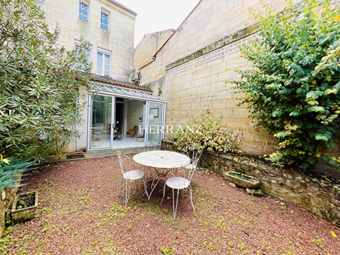 Maison à vendre - Libourne, Centre-ville, Bastide, Gare - 6 pièces - 4 chambres