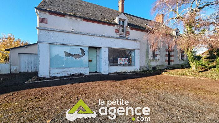 Maison à vendre - Massay - 11 pièces - 7 chambres