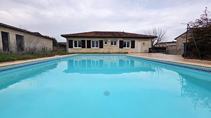 Maison à vendre - Castres-Gironde - 5 pièces - 3 chambres