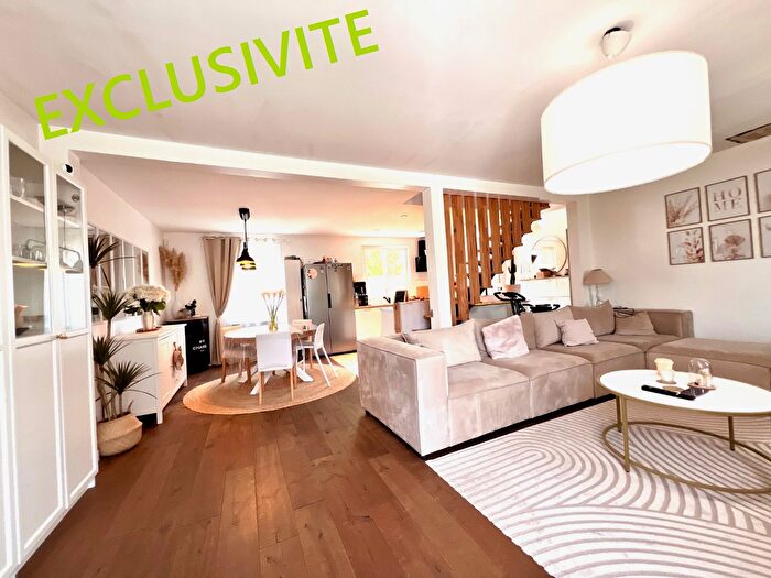 Maison 6 pièces à Le Vaudoué, à vendre