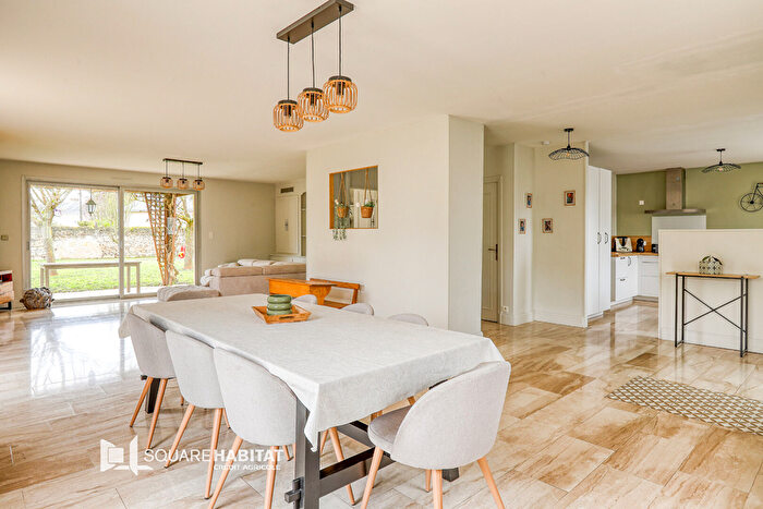 Maison à vendre - Doué-la-Fontaine - 7 pièces - 5 chambres