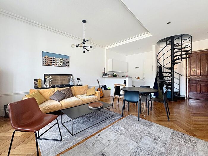 Appartement à vendre - Lyon e , Quartiers anciens - 3 pièces - 2 chambres