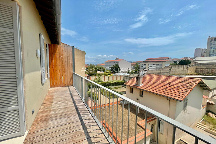 Appartement à vendre - Marseille e  - 4 pièces - 2 chambres