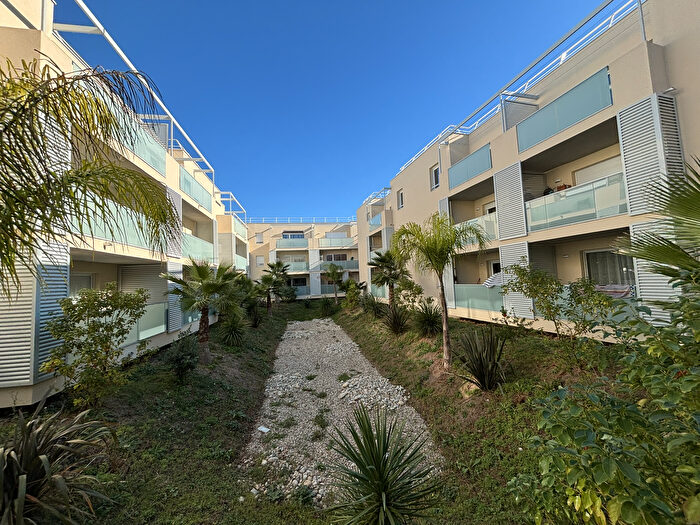 Appartement à vendre - Agde, La Ville - 2 pièces - 1 chambre