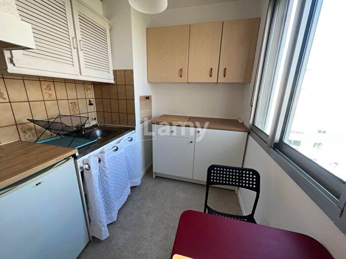 Appartement à louer - Saint Louis, Lyon ème arrondissement - 1 pièce