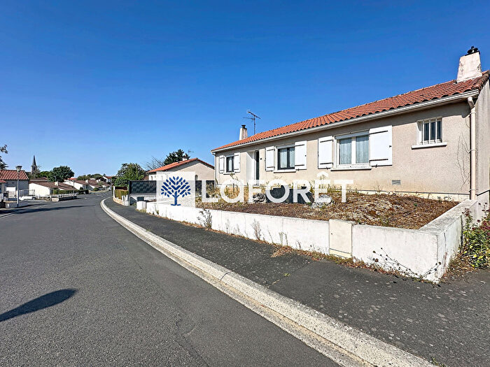 Maison 5 pièces à vendre - Yzernay