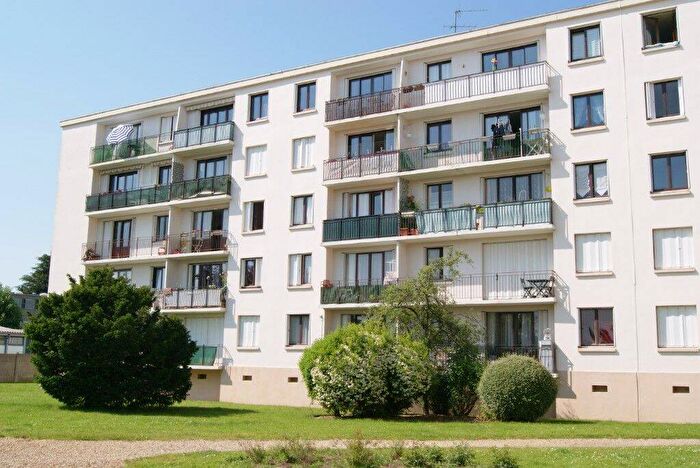 Appartement 4 pièces à louer - LEglise, Bois-dArcy