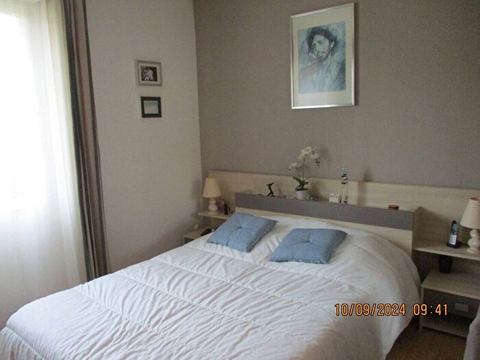 Maison à louer - Douains - 4 pièces - 3 chambres