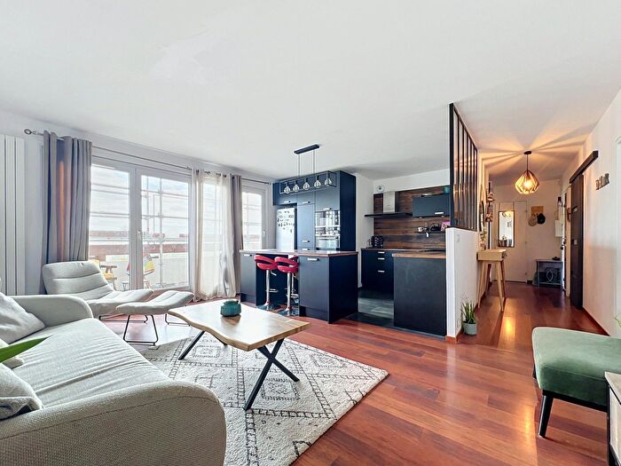 Chatou, Est : Appartement 3 pièces à vendre