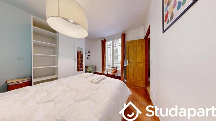 Appartement à louer - Porte Saint Denis-Paradis, Paris ème arrondissement - 1 pièce - 1 chambre