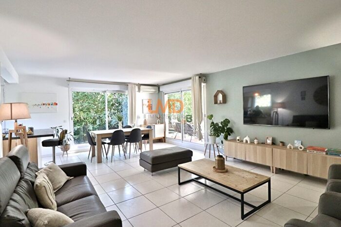 Appartement à vendre - Aix-en-Provence - 4 pièces - 3 chambres