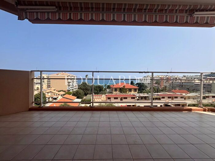 Appartement à vendre - Roquebrune-Cap-Martin, Carnolès, Gare, Cap Azur - 3 pièces - 2 chambres